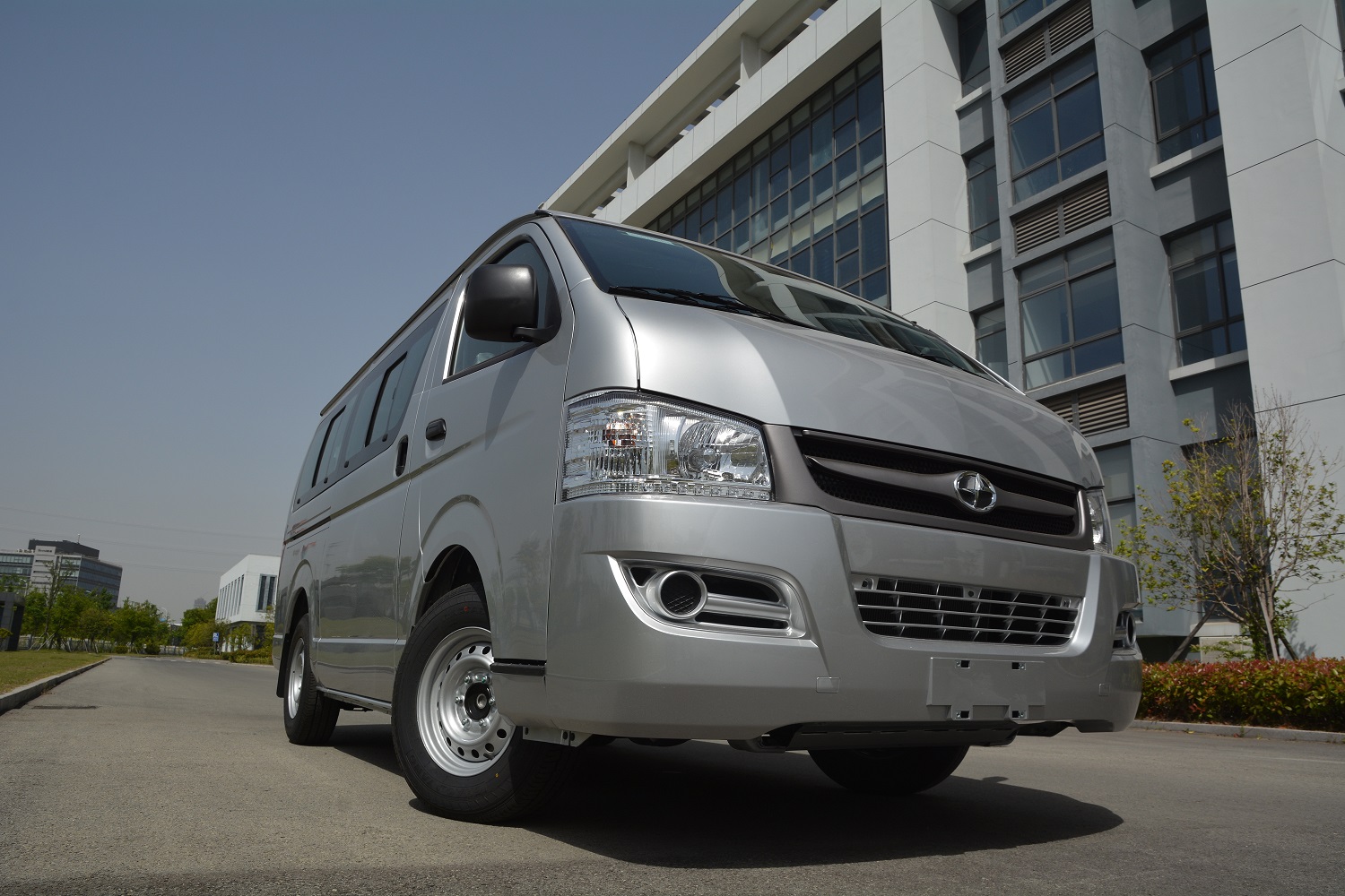 Minibuses Joylong llegan a Bolivia para ampliar las opciones de ...