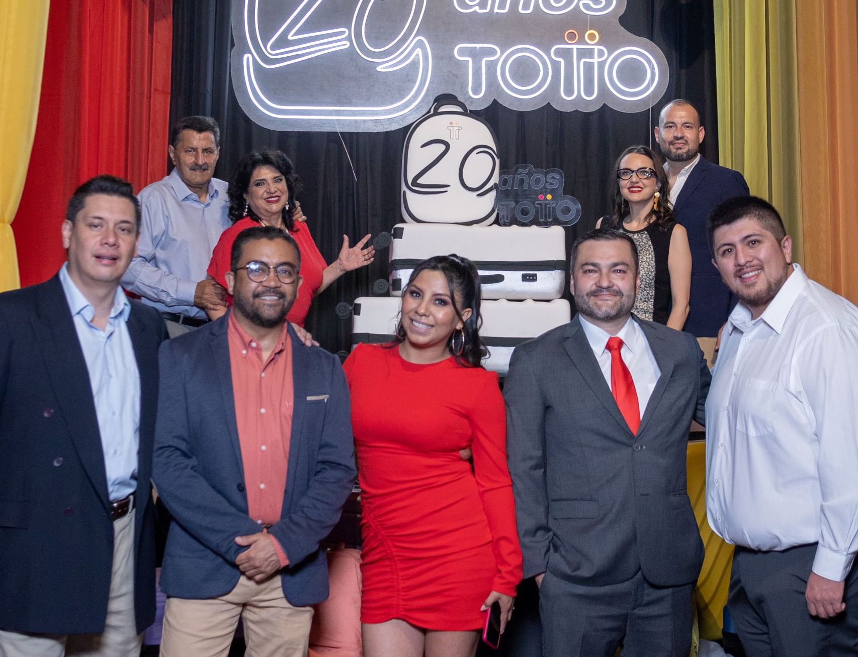 Totto celebra dos décadas de éxito e innovación en Bolivia siendo la ...