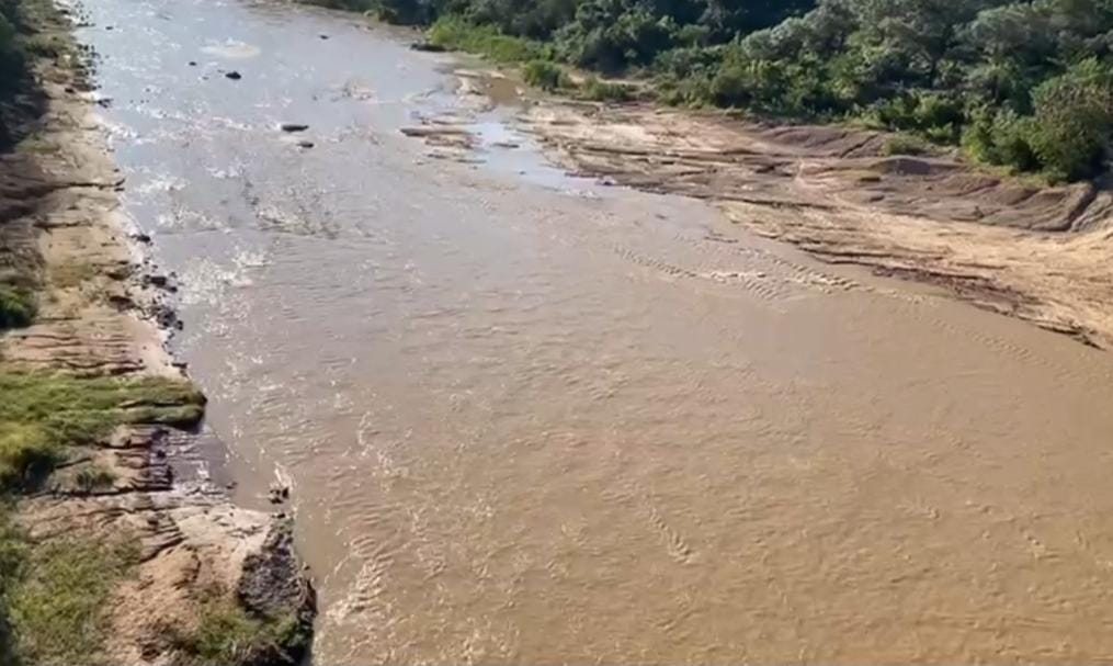 Searpi inspecciona zona de derrumbe e informa que el agua sigue ...